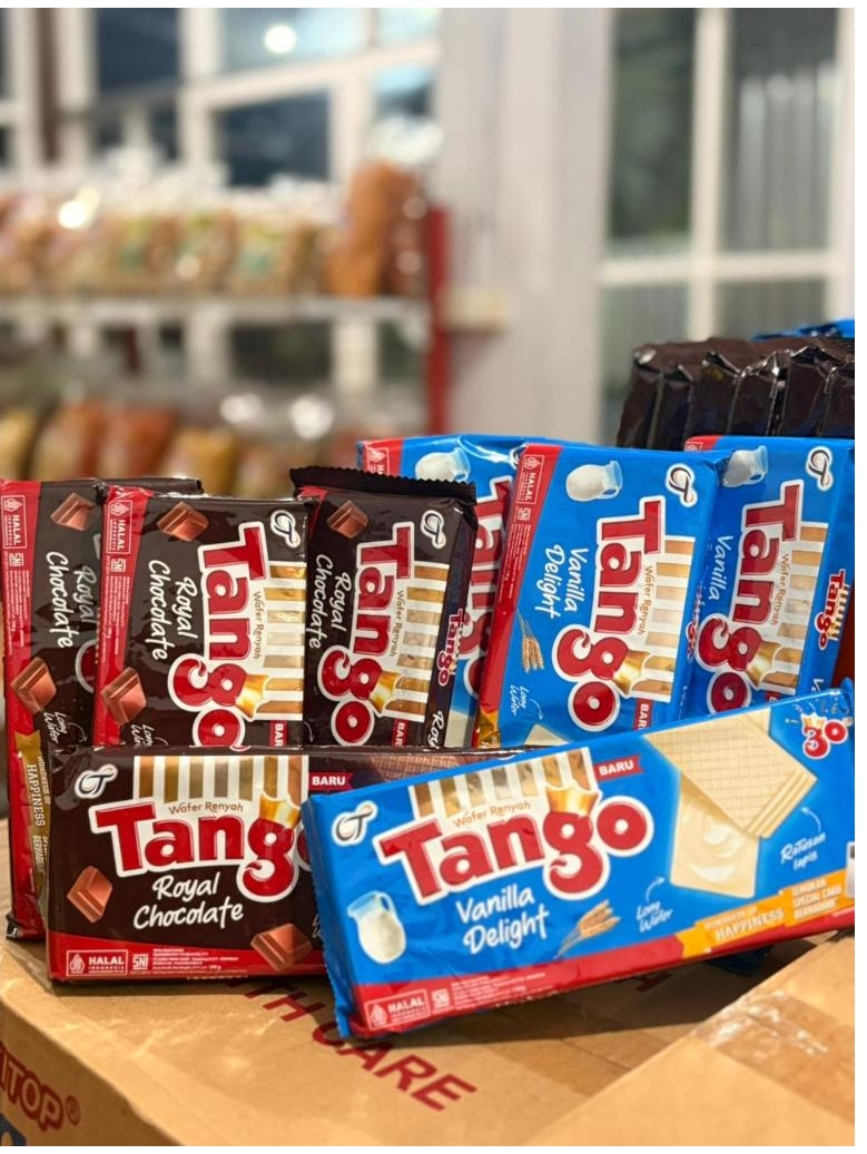 Jual WAFER TANGO 110 GRAM - 2 VARIAN RASA (CHOCOLATE, VANILLA) | Shopee ...
