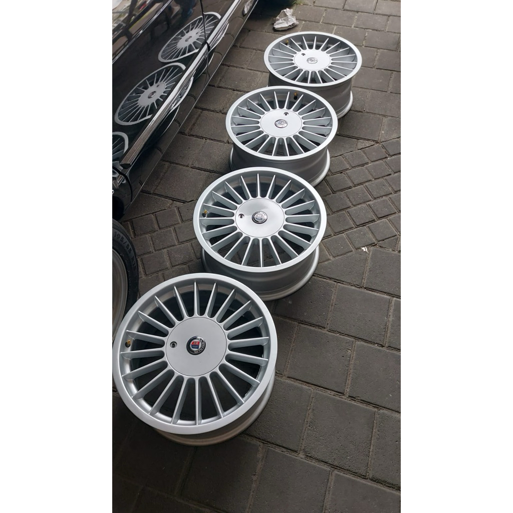 Jual Velg ALPINA Softline R17 Supercopy. Dop lengkap. Lebar 7.5. Et 38 ...