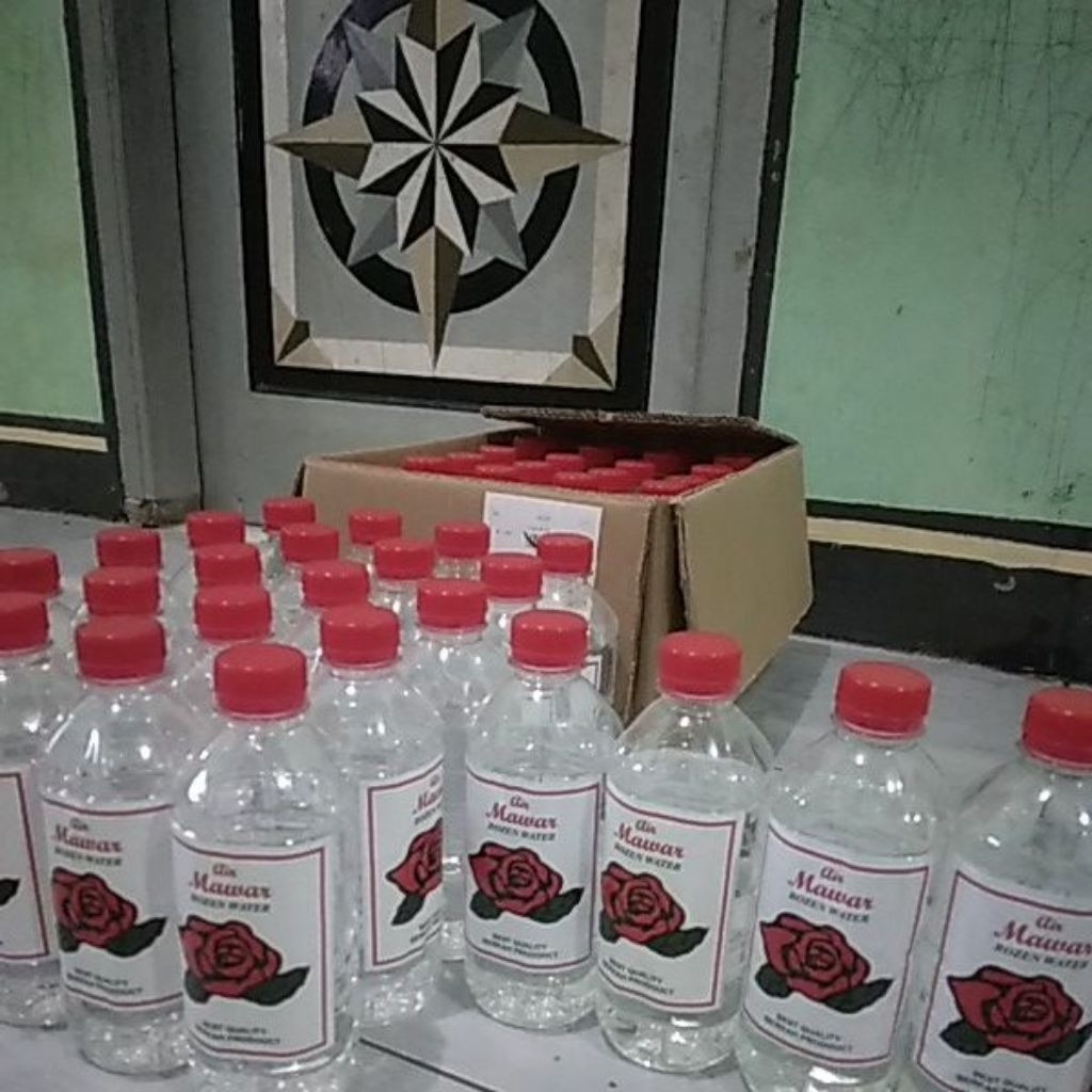 Jual Air Mawar Wangi dan harum Untuk Ziarah Makam Botol Plastik aman ...