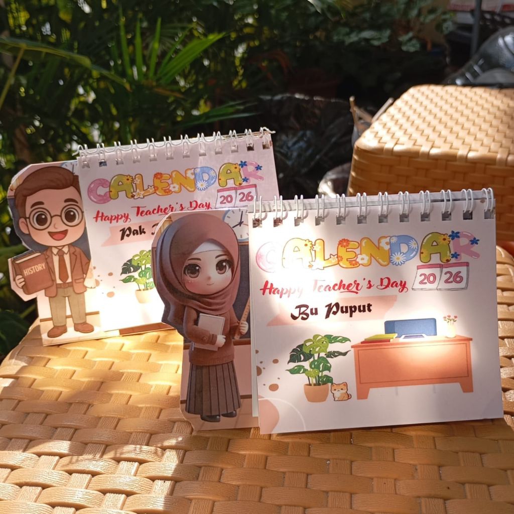 Jual Kalender Meja 2026 Desain Guru ±14x9 cm Full Laminasi 7 Lembar ...