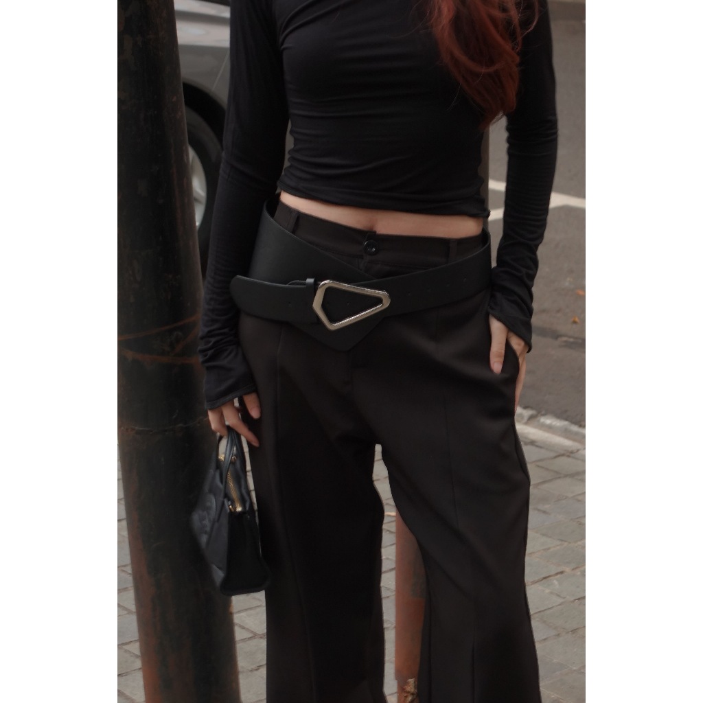 Jual CHROME PHASE Belt – Sleek metal edge look. Black statement belt ...