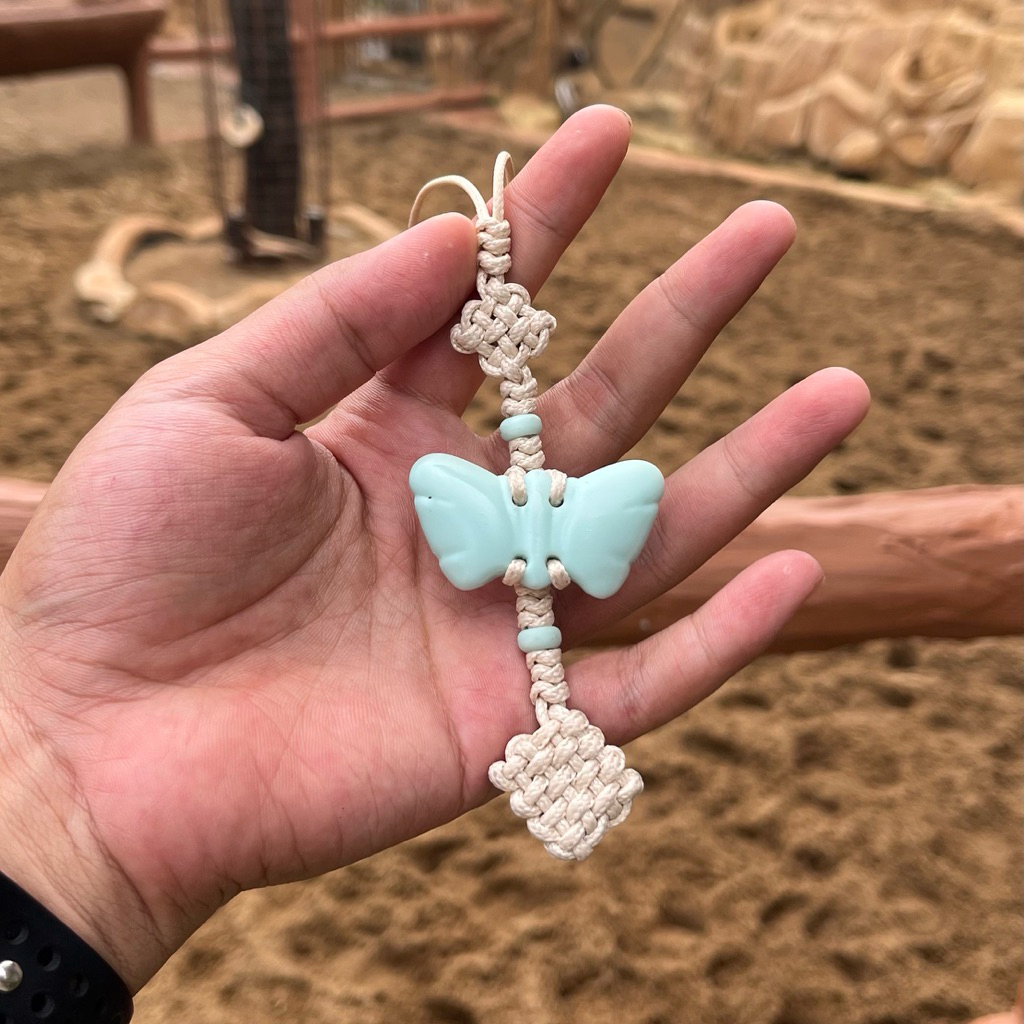 Jual Keychain Mangunrok Bon Appetit Your Majesty | Mangunrok Charm Bag ...