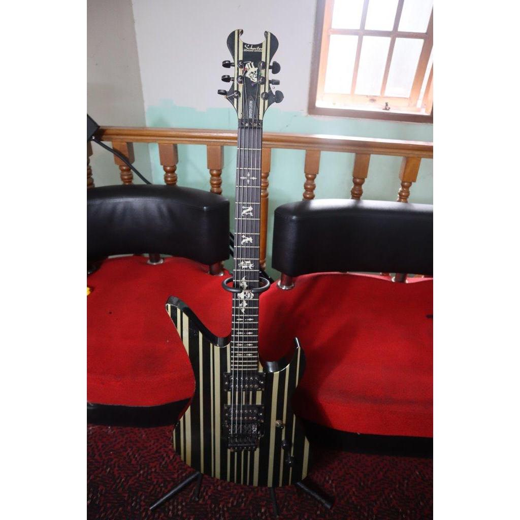 Jual Gitar Elektrik Schecter Diamond Series Synyster Custom | Shopee ...