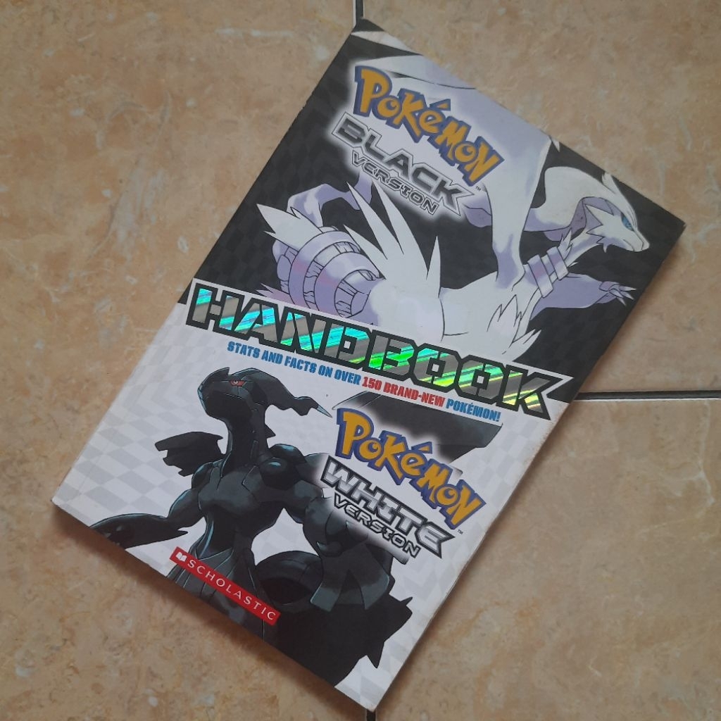 Jual Buku Pokemon Black Version & Pokemon White Version Handbook Bahasa ...