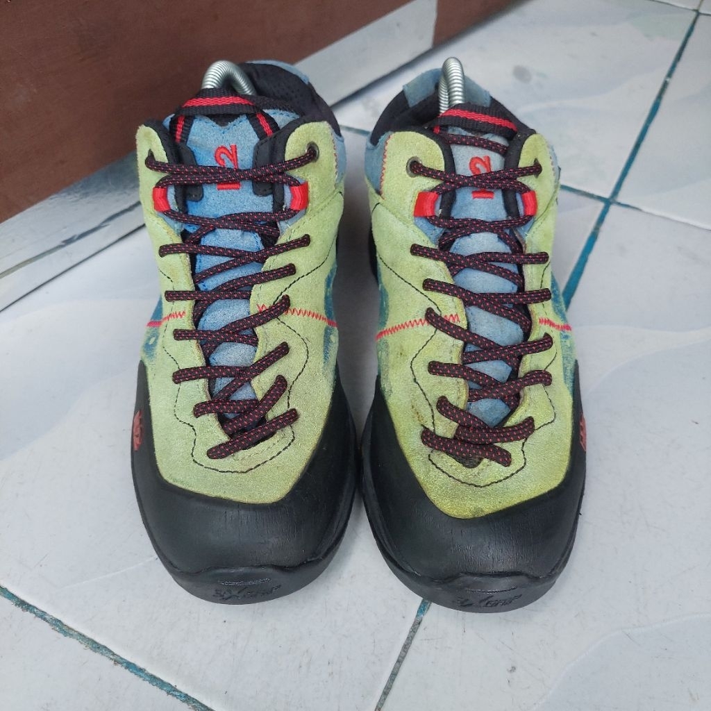 Jual k2 goretex sepatu hiking camping gunung outdoor | Shopee Indonesia