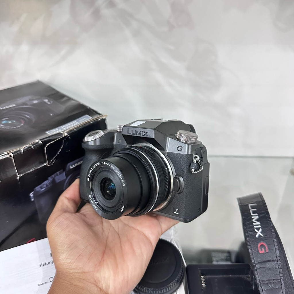 Jual LUMIX DMC-G7K G7 LENS 14-42mm LIKE NEW FULLSET ORIGINAL (KAMERA ...