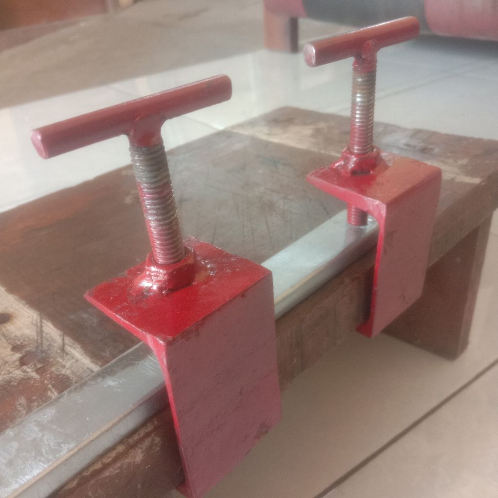 Jual cleam penjepit kayu besi as plat dan lain lain lebar 4cm tinggi 6 ...