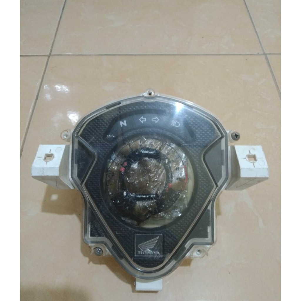 Jual Speedometer Honda CS1 CS ONE Original Bekas Bahan | Shopee Indonesia