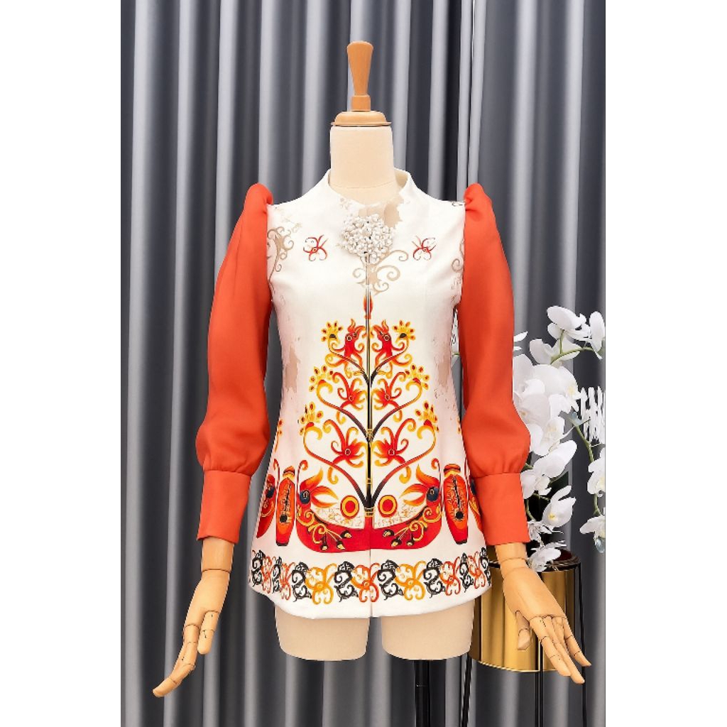 Jual TENUN_GAYA Blouse batik motif Kalimantan blouse batik wanita ...