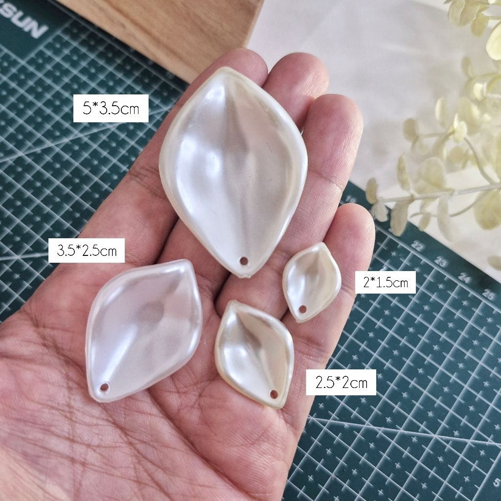 Jual Manik Daun Brokenwhite | Shopee Indonesia