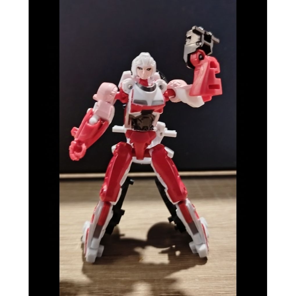 Jual Transformers Arcee Studio Series ROTB | Shopee Indonesia