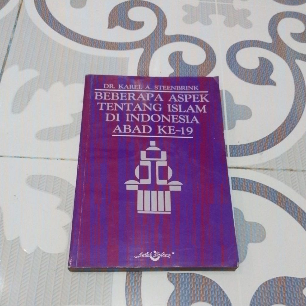 Jual Beberapa Aspek Tentang Islam Di Indonesia Abad Ke-19 | Shopee ...