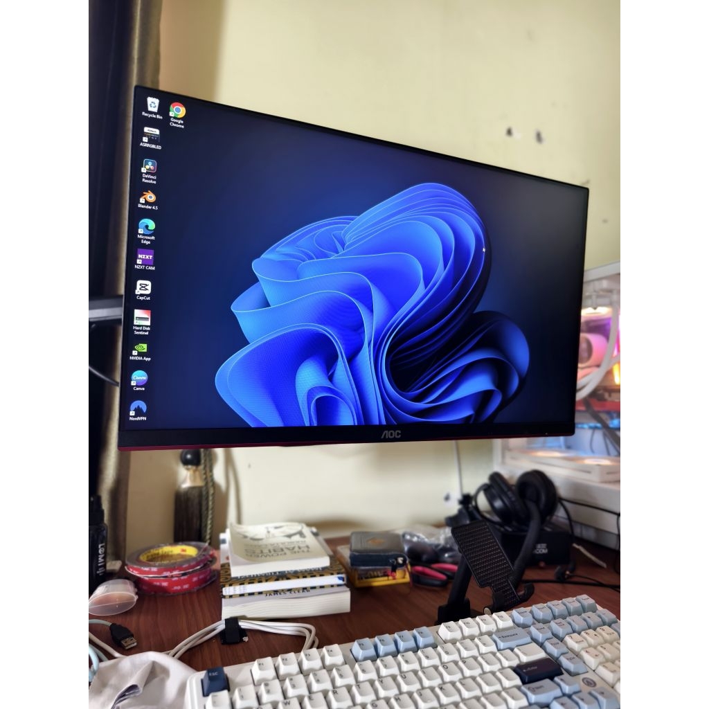 Jual Monitor gaming AOC 24G2Z 240Hz second bekas likenew fullset ...