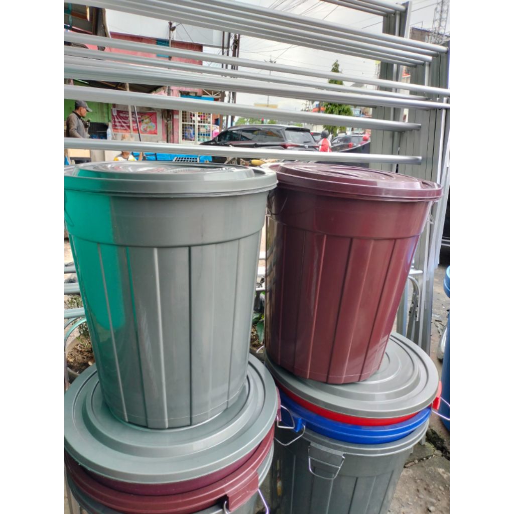 Jual TONG AIR 60 LITER PHYLIA WARNA ABU DAN MARON / EMBER TUTUP / TONG ...