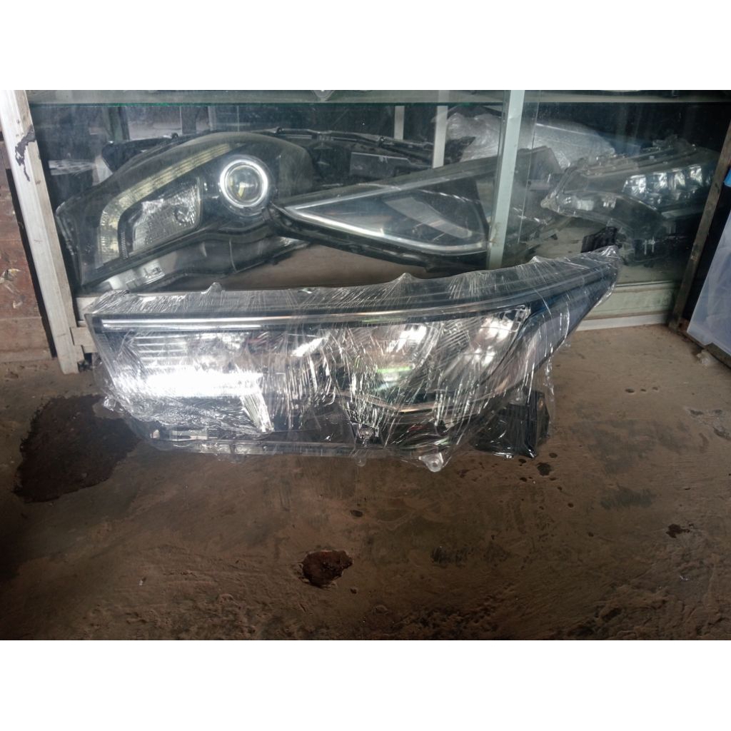 Jual headlamp Inova zenix tipe G 2024 LH kiri | Shopee Indonesia