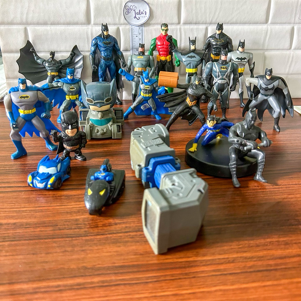 Jual [Bukan Baru] Mainan Seri Figur Hero Karakter BATMAN | Shopee Indonesia