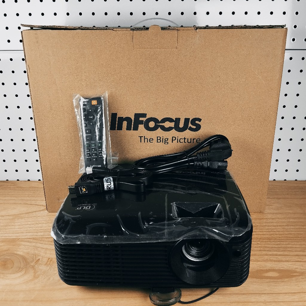 Jual Proyektor Second inFocus IN105 3000 Lumens | Shopee Indonesia