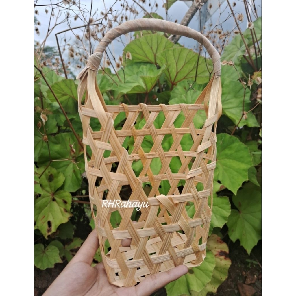 Jual Anyaman bambu model pendek depan-tas unik 10×6×16 | Shopee Indonesia