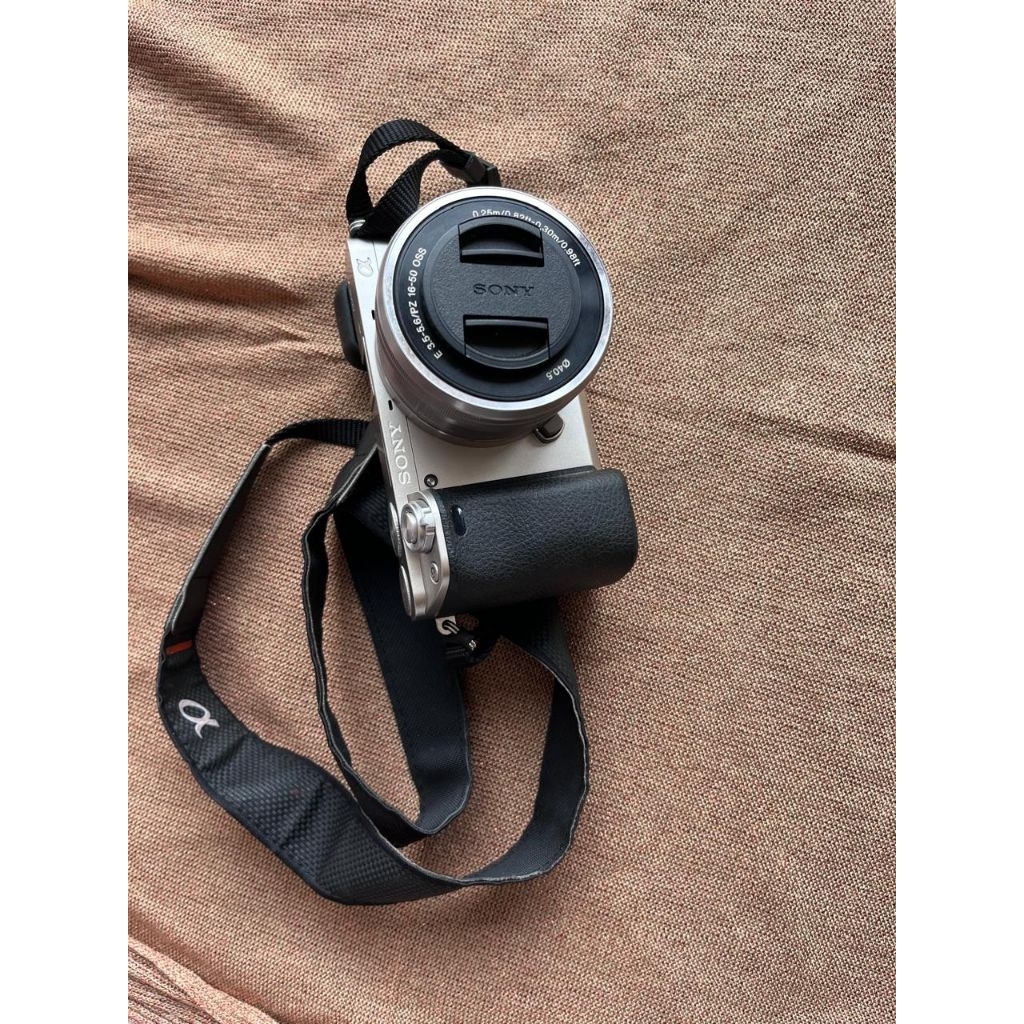 Jual camera sony A6000 ful set flus lensa 35/1.8 mm | Shopee Indonesia