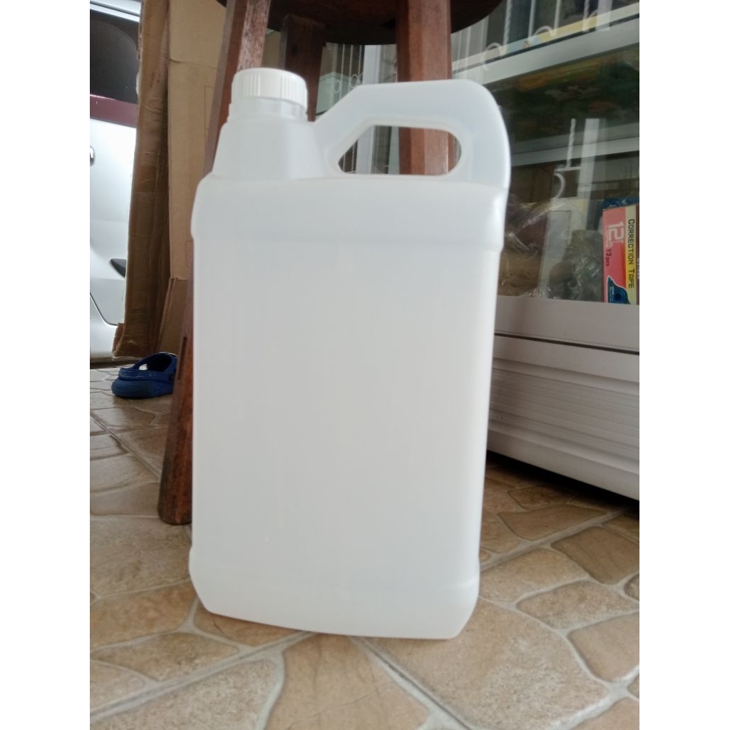Jual jerigen 5 liter jerigen laundry sabun karbol jerigen kosong bekas ...