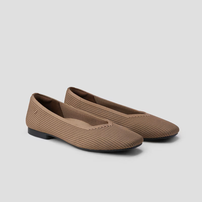 Jual VIVAIA Sepatu Wanita Square-Toe V-Cut Flats (Margot 2.0 ...