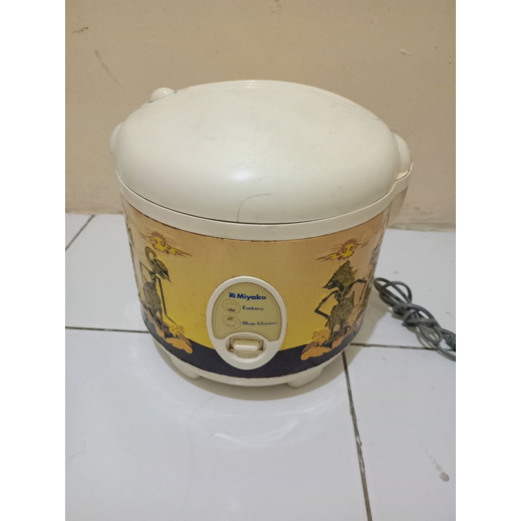 Jual magicom merk miyako second/bekas uk 1.8 liter | Shopee Indonesia