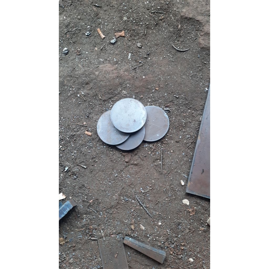 Jual Besi plat bulat tebal 3mm diameter 130mm 1pcs | Shopee Indonesia