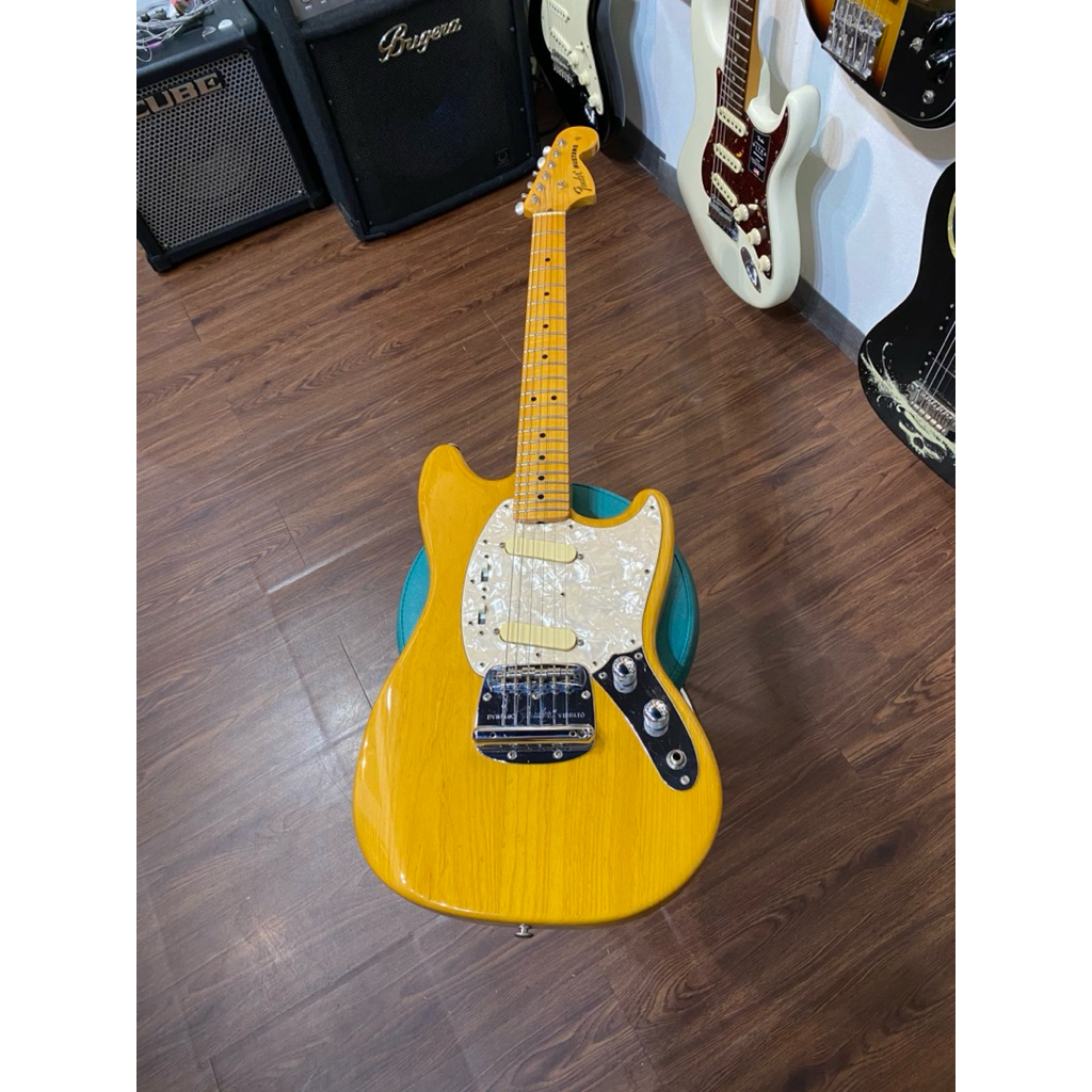Jual Fender Mustang MG66 Reissue Th 2003 Made in Japan | Shopee Indonesia