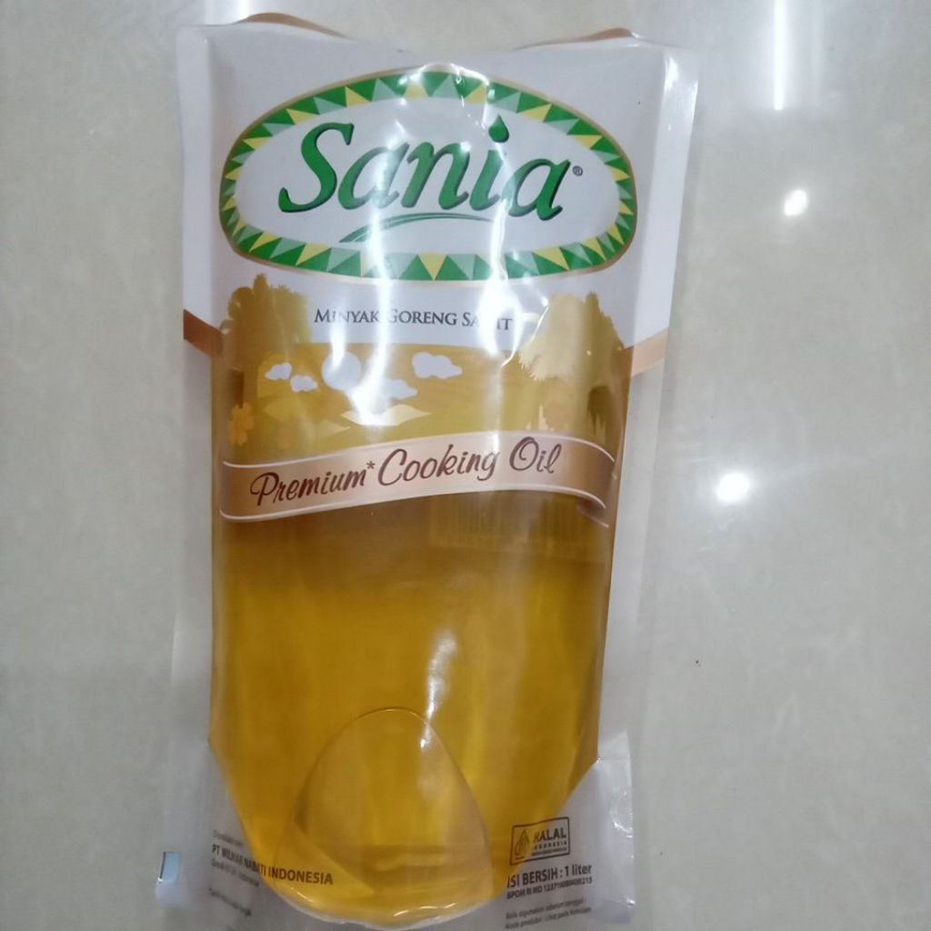 Jual Minyak Goreng Sania 1 Liter Pouch | Shopee Indonesia