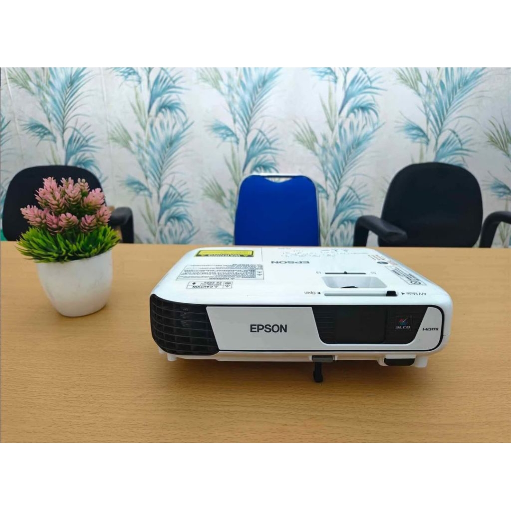 Jual PROYEKTOR EPSON EB X36 | Shopee Indonesia
