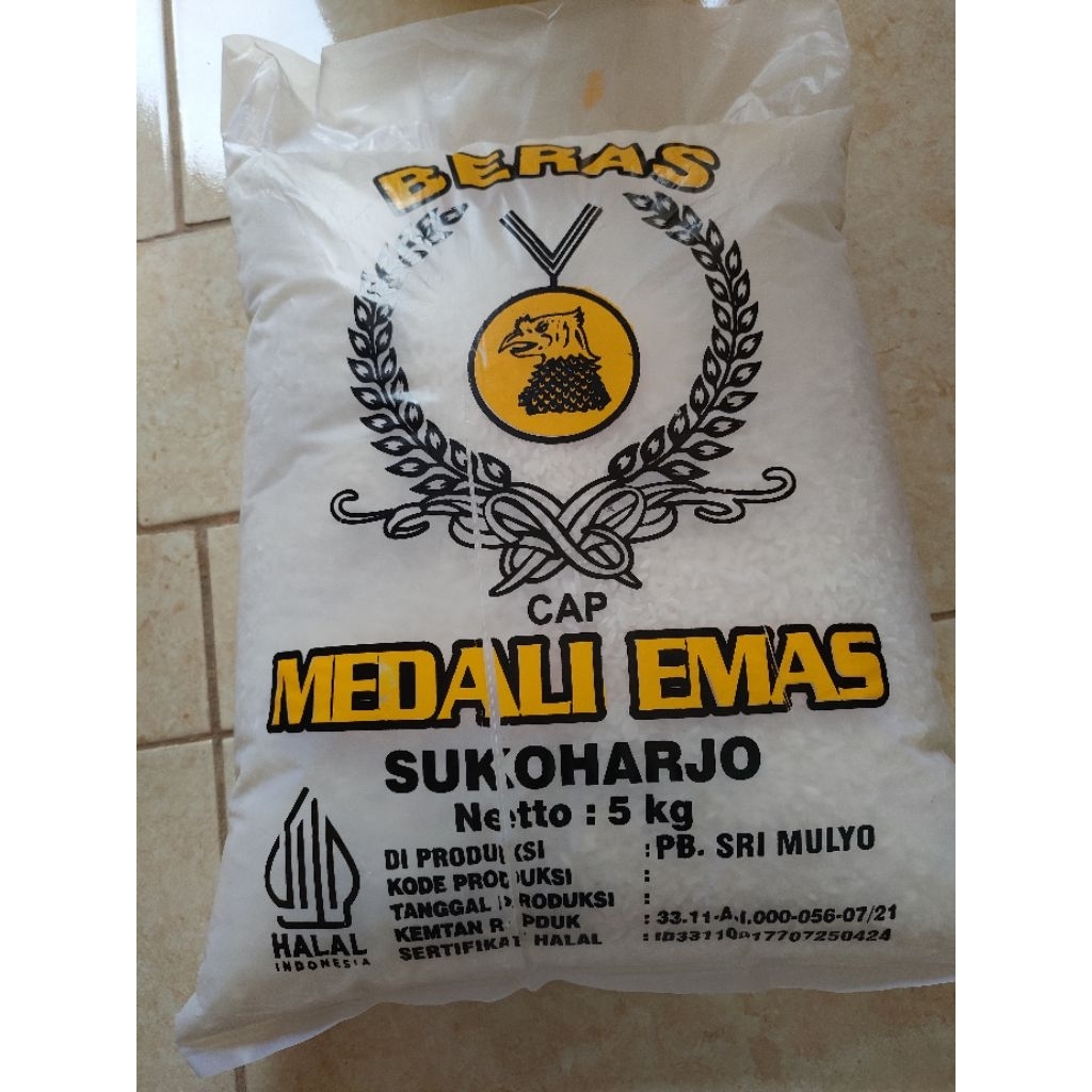 Jual Beras Cap medali/Beras Premium/Beras C4/ Beras pulen | Shopee ...