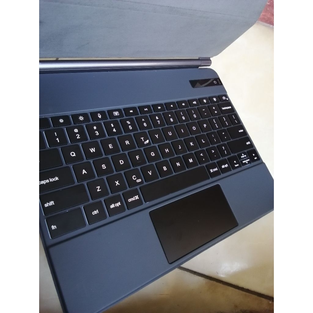 Jual MILS Floating Magic Keyboard Case for Ipad Pro 12.9 inchi | Shopee ...