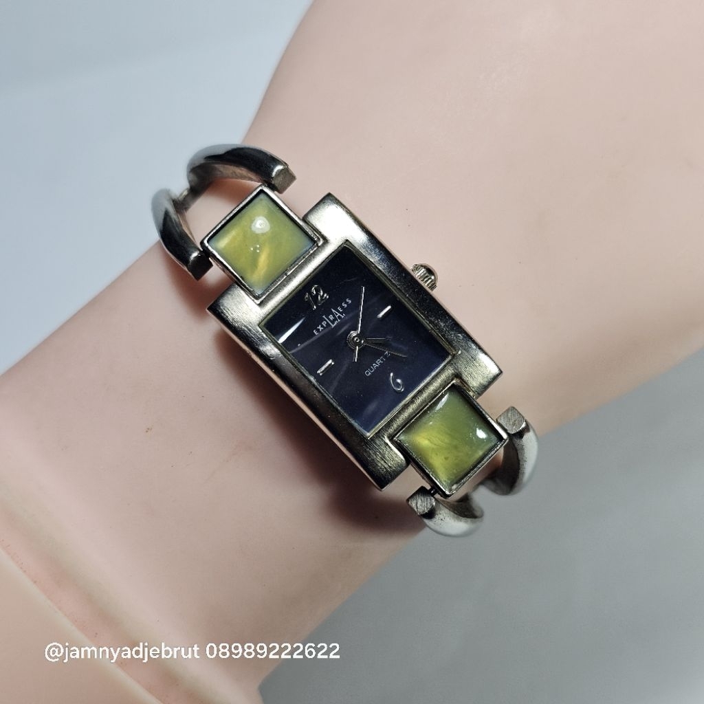 Jual Jam LA Express LAX2038 Silver Black Bekas | Shopee Indonesia