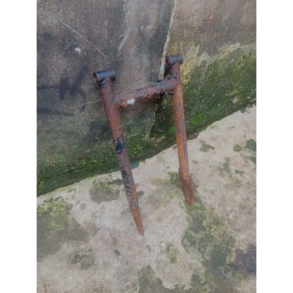 Jual swing arm sapit arm honda gl100 gl125 original copotan | Shopee ...