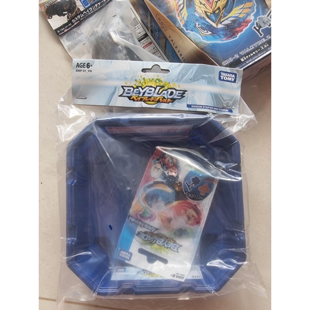 Jual BEYBLADE BMP 01 VN RANDOM STARTER MINI STADIUM ORIGINAL 100% ...