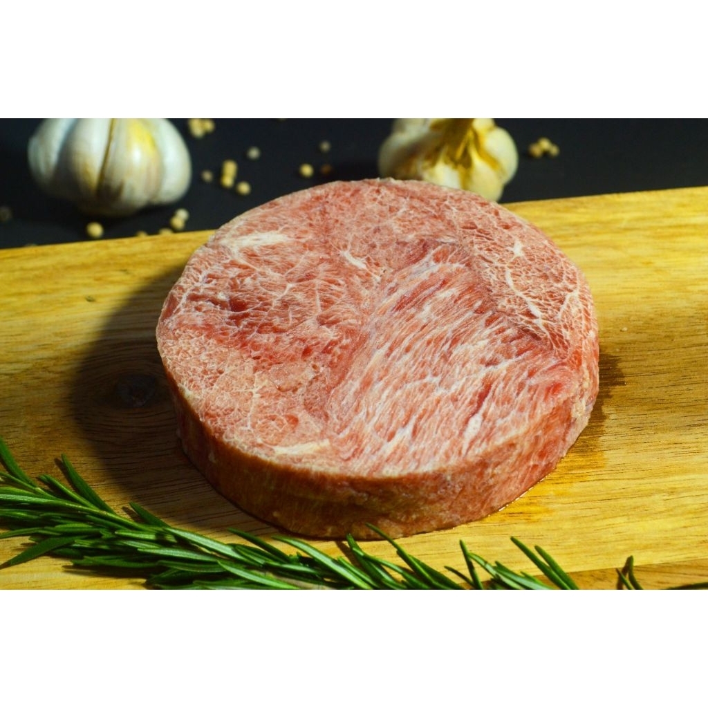 Jual Beli Daging - Meltique Tenderloin Wagyu Beef Steak (Daging Has ...