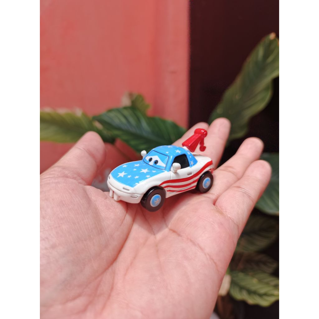 Jual Diecast Disney Pixar Cars Mia Tia Mater the Greater fan Mazda ...