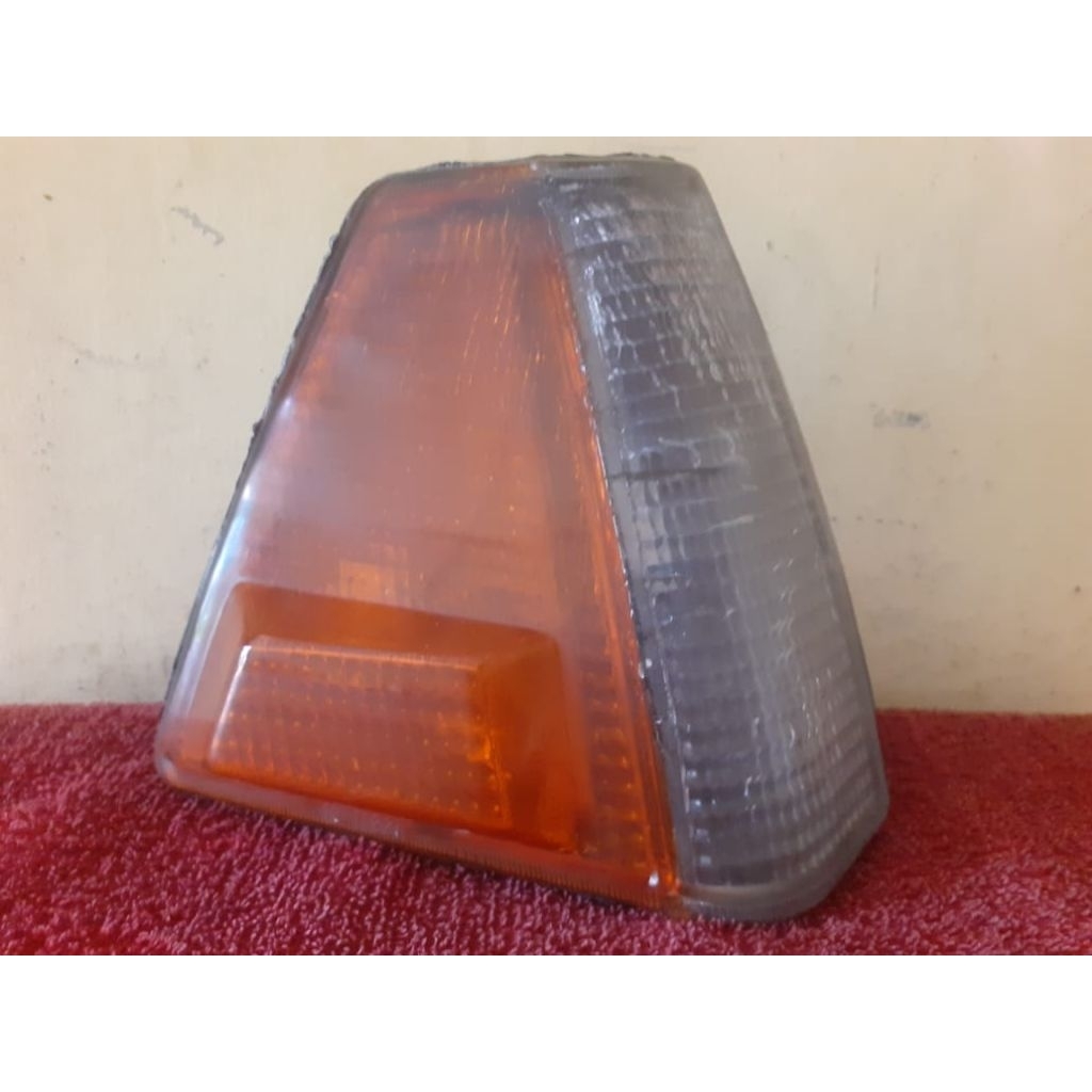 Jual Lampu sein sen depan Corner lamp Mitsubishi Galant Sigma GK A161 ...