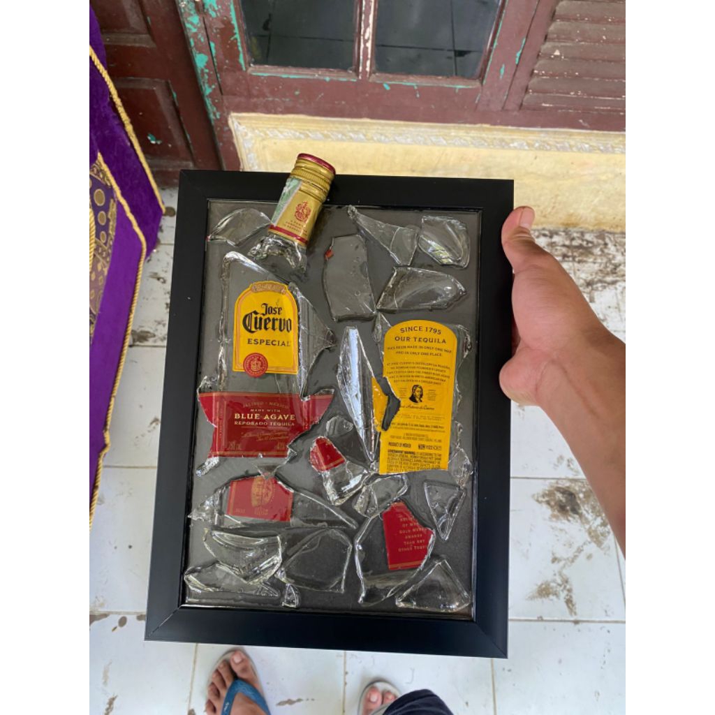 Jual Bingkai tequilaa ukuran 20x30cm / bingkai botol exclusive /bingkai ...