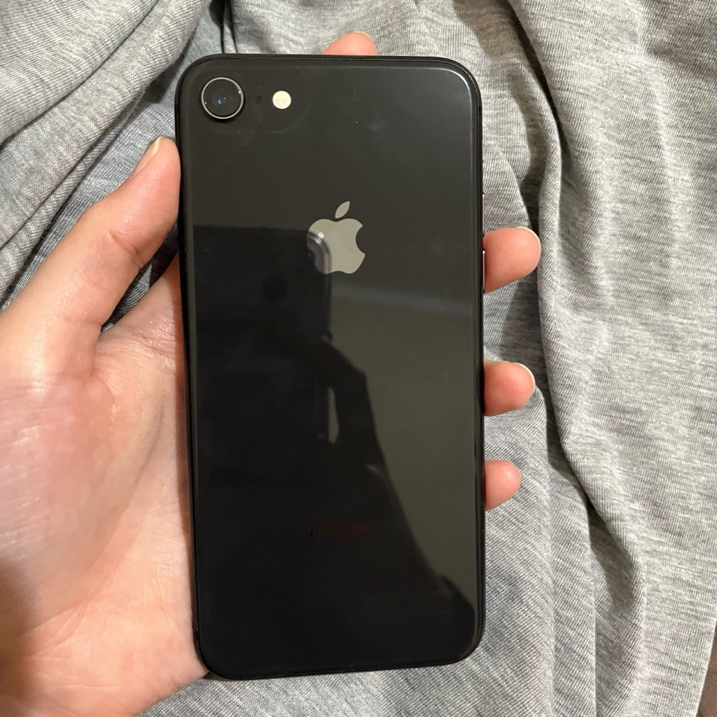 Jual (Second) iPhone 8 – 64gb Inter | Shopee Indonesia