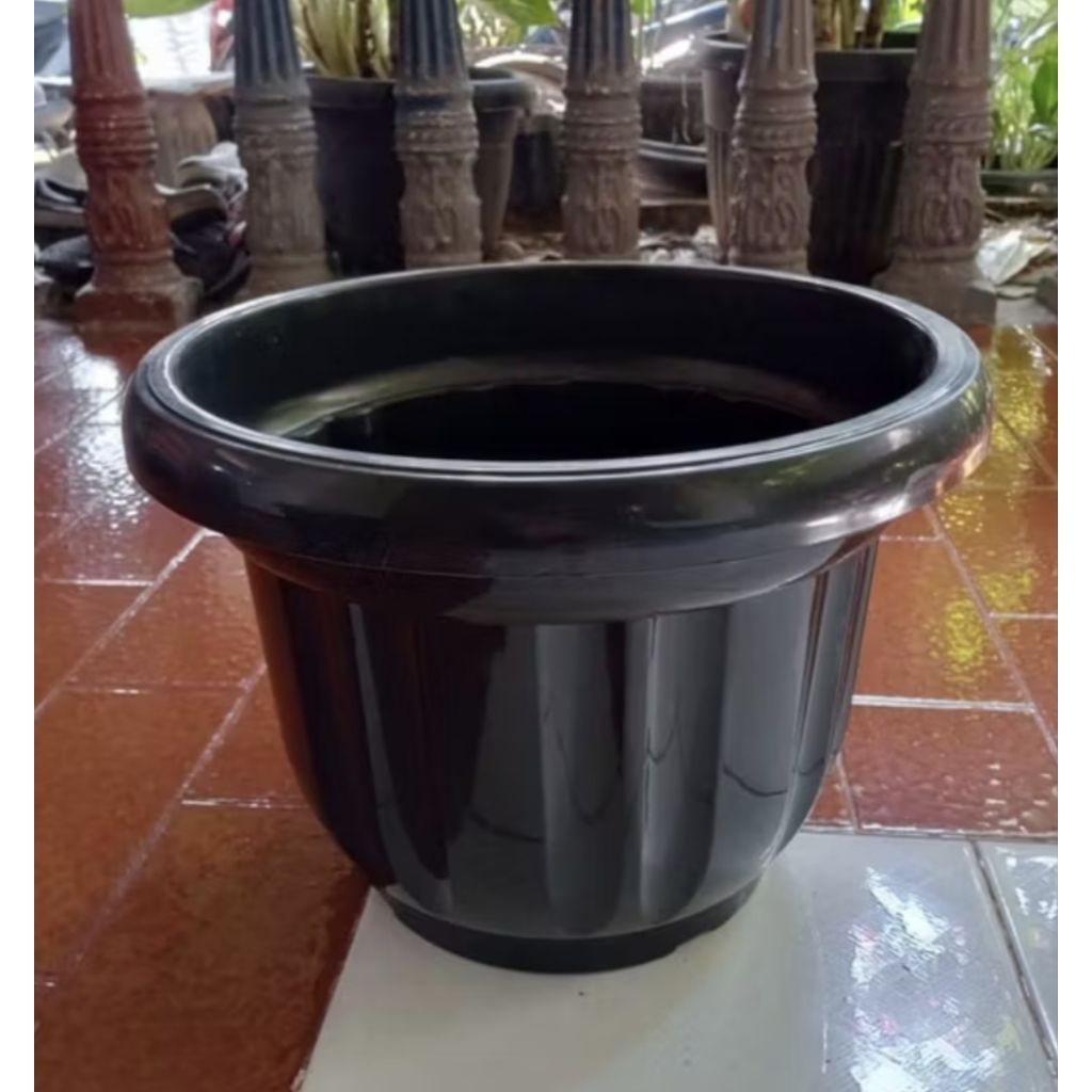 Jual Pot Hitam Bulat Ukuran 30, 35, 40, Pot Tabulapot, Pot EGP Garuda ...