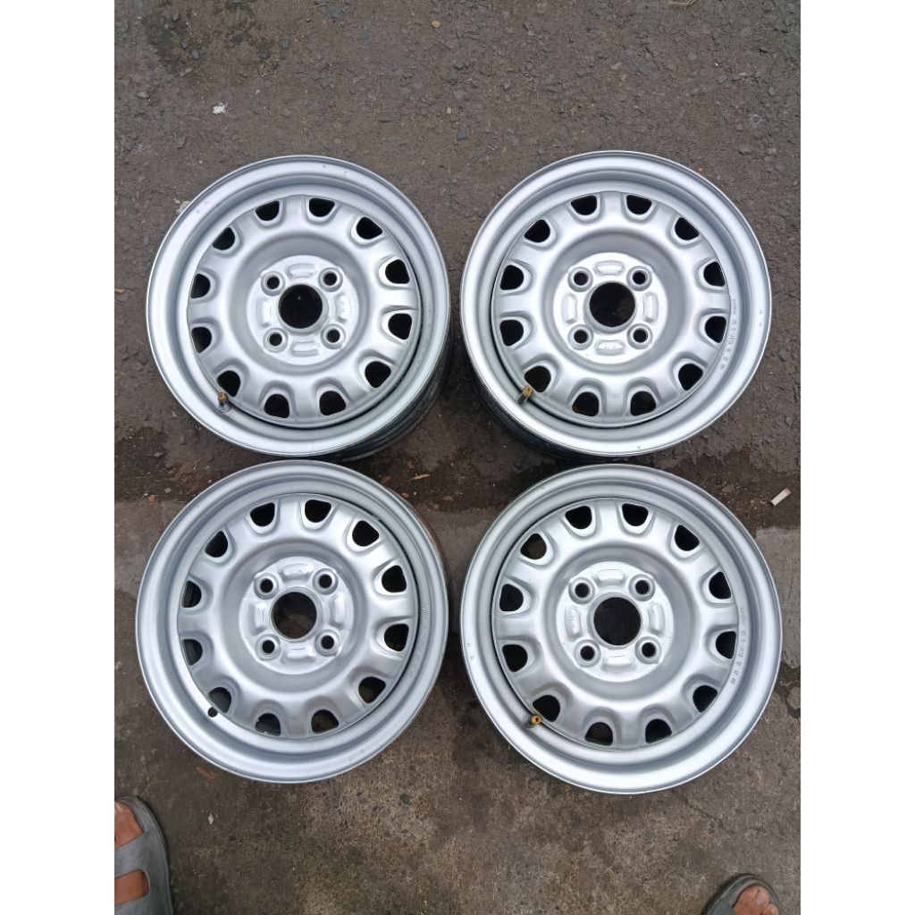 Jual Velg Mobil Kaleng Selbo R13 Pcd 4x100 | Shopee Indonesia