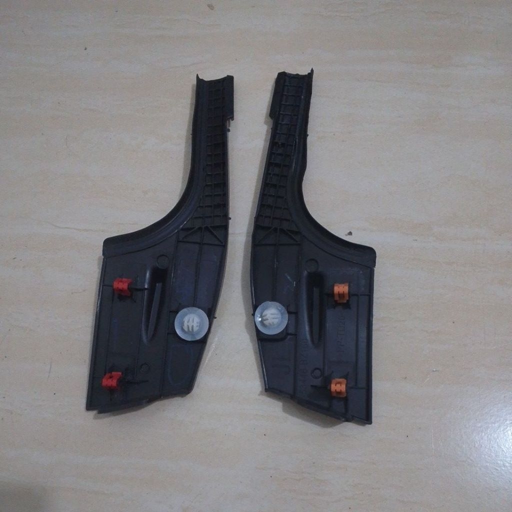 Jual 53446-bz160 dan 53445-bz160 cover hood hinge karet cowl ujung ...