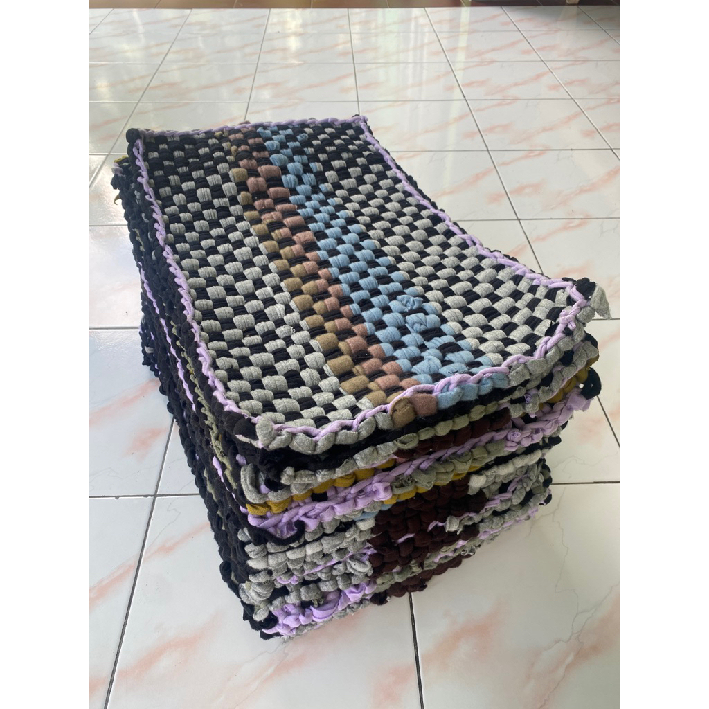 Jual Keset Anyam Tebal Keset Kain Perca Kamar Mandi Rumah Souvenir (Per ...