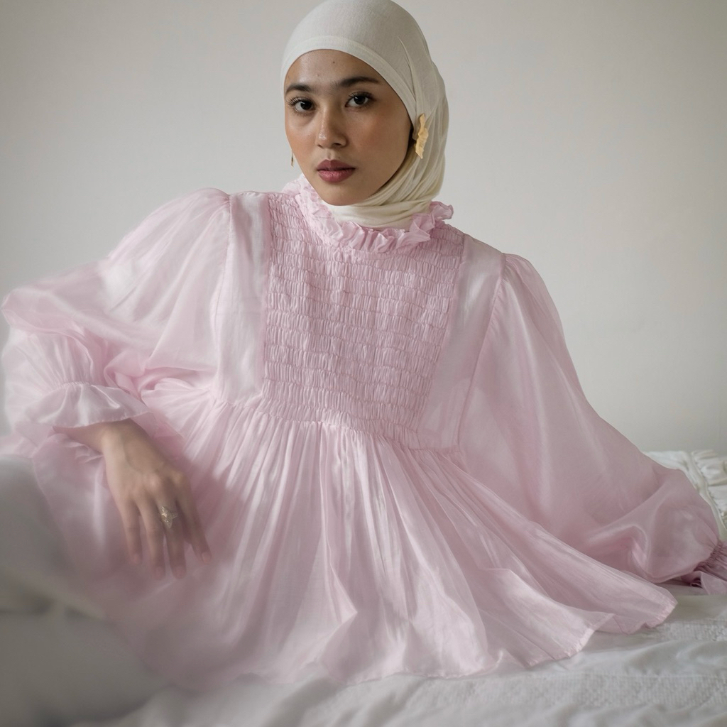Jual LEVIORA | Mimpi Baik: LUNA SMOCKED SHEER BLOUSE (Atasan Tencel ...