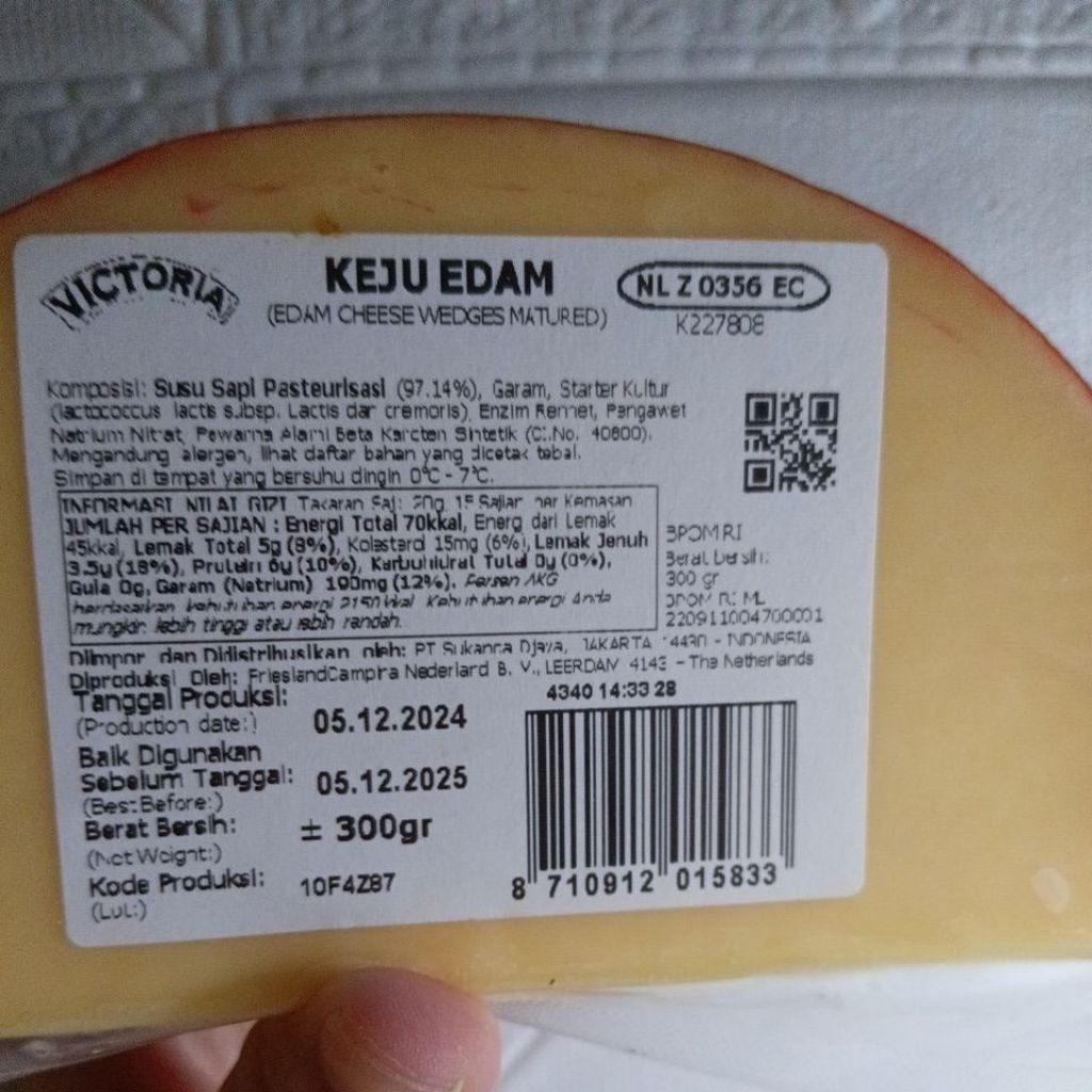 Jual Keju Edam VICTORIA 300 Gram Packing Vacuum Ed. 6 Desember 2025 ...