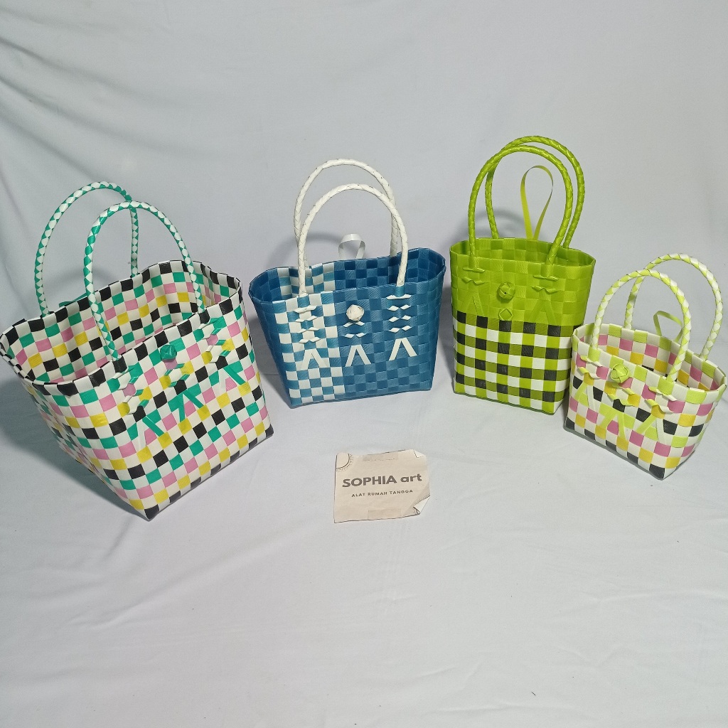 Jual TAS ANYAMAN SOUVENIR PLASTIK HAND BAG HAMPERS KERANJANG ANYAM ...