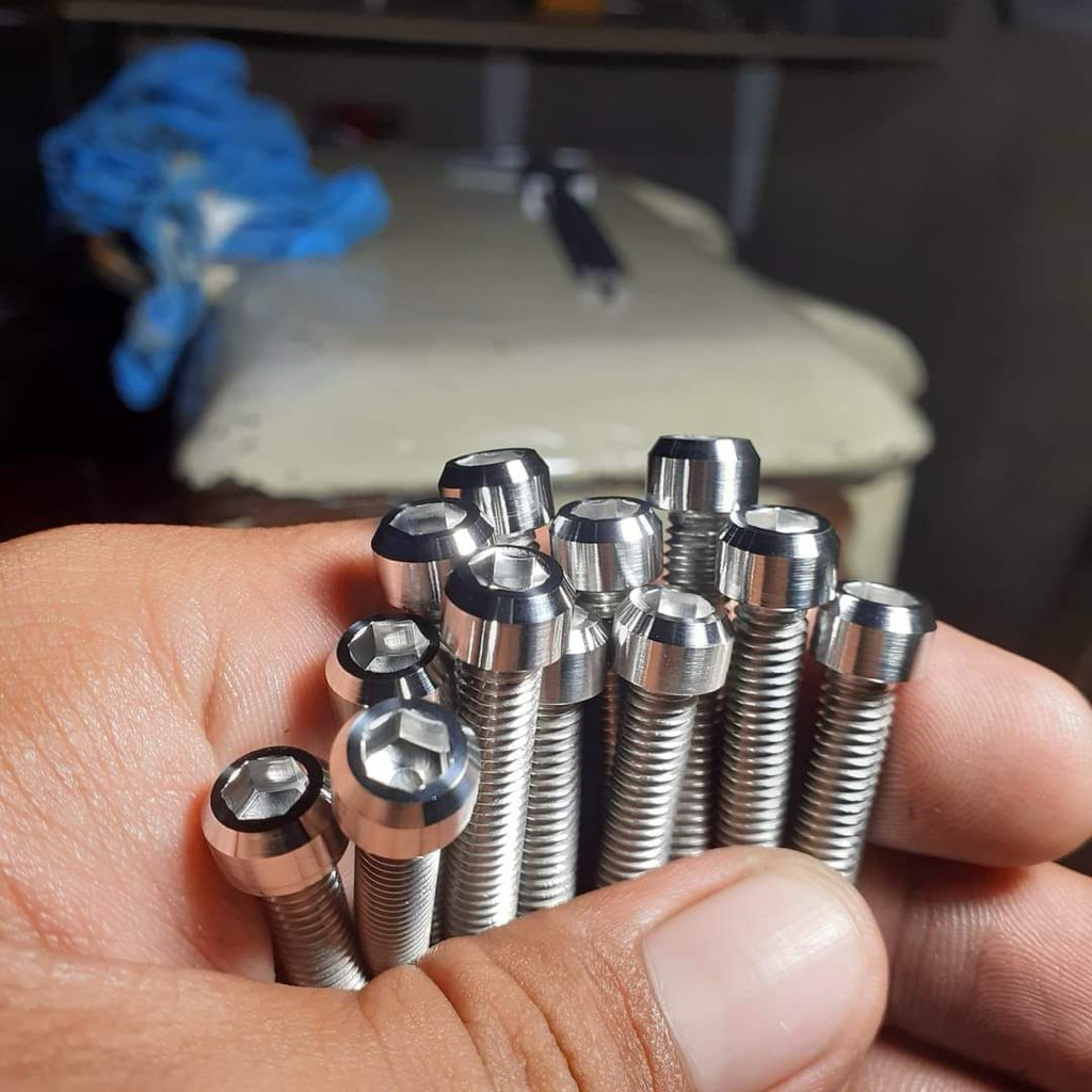 Jual baut L m5 / drat 8 stainless model titanium panjang 1.5cm sampai ...