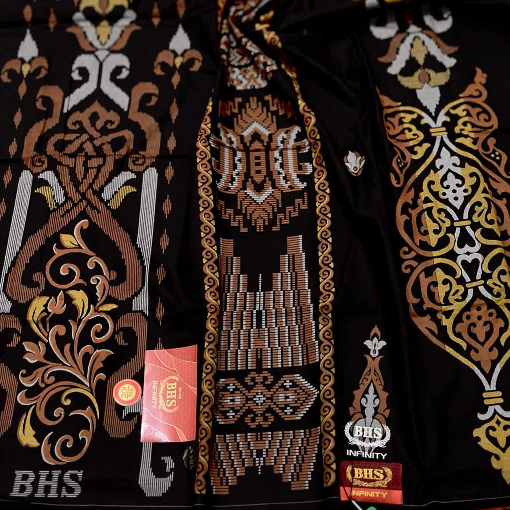 Jual SARUNG BHS INFINITY GOLD V32 KJG 2 HITAM SELVEDGE JACQUARD ...