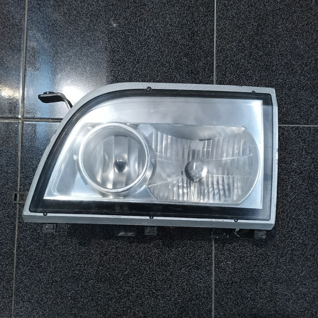 Jual Headlamp Lampu Depan Isuzu Elf Macan Sebelah Kiri Original Seccond ...